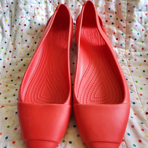 CROCS | Shoes | Crocs Flats Size Color Red | Poshmark